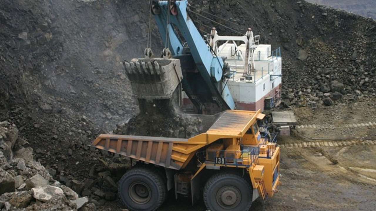 #613. BelAZ 75306 (220 t) [RUSSIAN AUTO TUNING] - YouTube