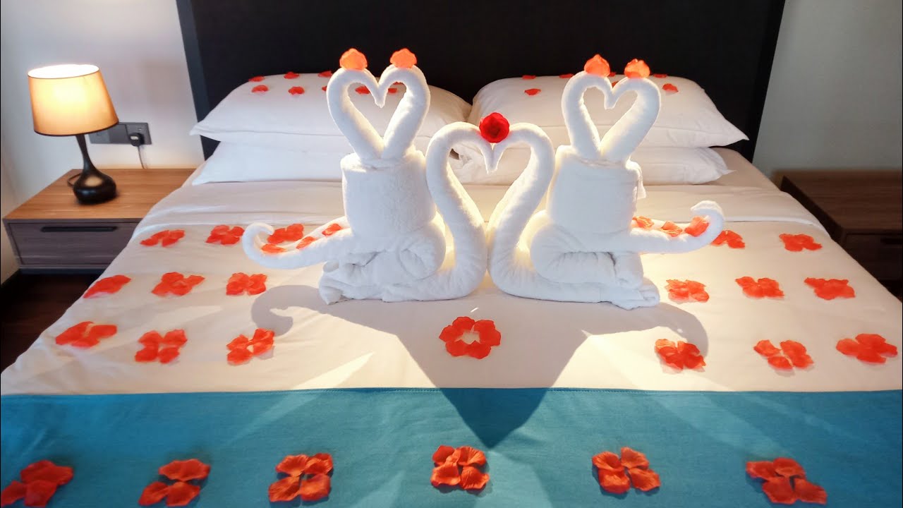 how to make towel folding decoration||beautiful bed design ...