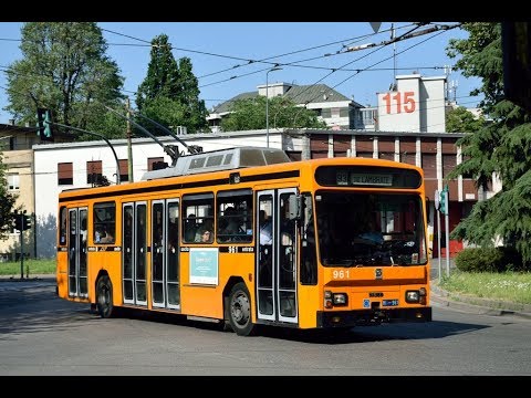 Milan trolleybus - Iveco Socimi 8820 - YouTube