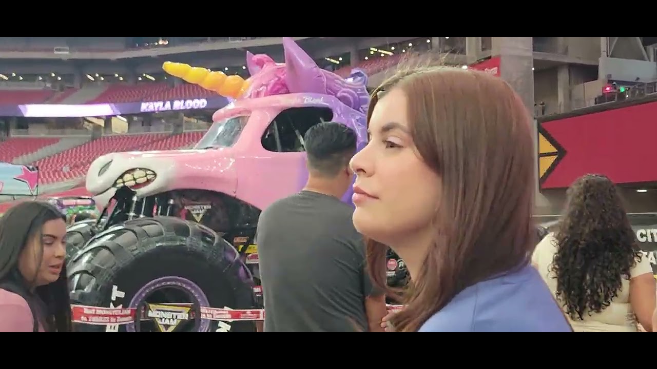 MONSTER JAM PIT PARTY | MONSTER JAM GLENDALE , AZ - YouTube