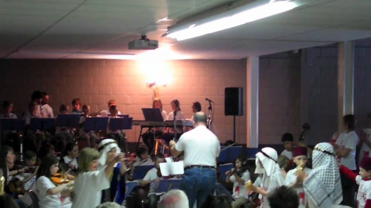 Slotconcert paasstage aan zee - Op de Perzische markt - YouTube