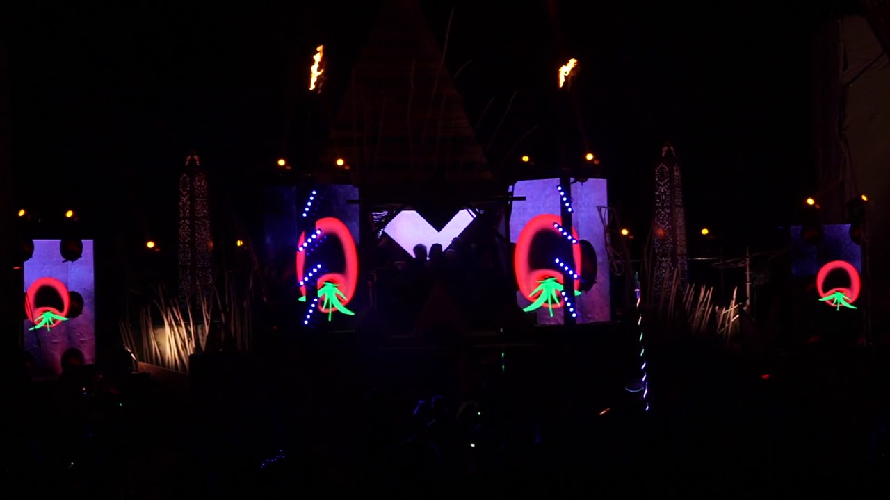 Camp Questionmark Burning Man 2018 ShinyThings Clips ProfLightWAV on ...