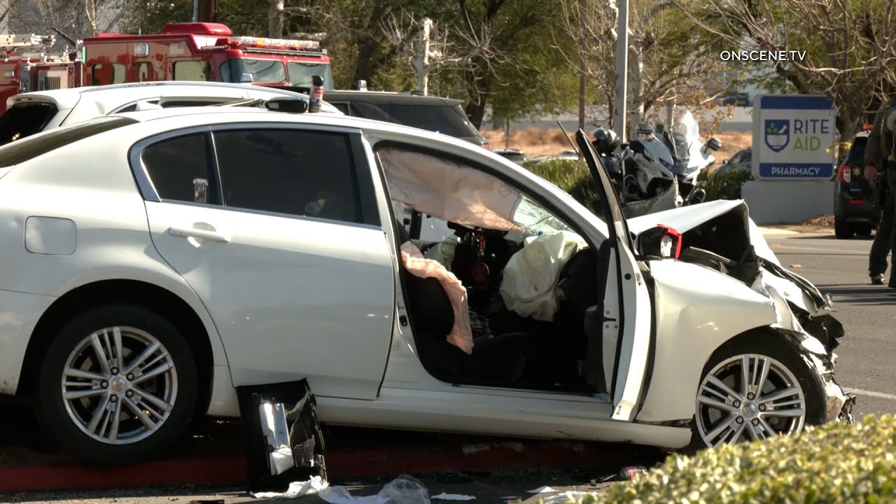 Two Killed After Vehicle Crashes and Rolls onto Sidewalk - YouTube