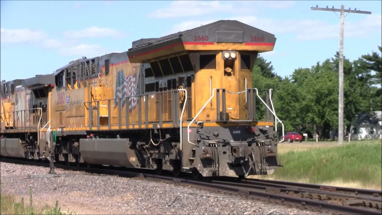 TIER 4 GE RUNNING LONG HOOD FORWARD FROM THE WISCONSIN NORTHERN - YouTube