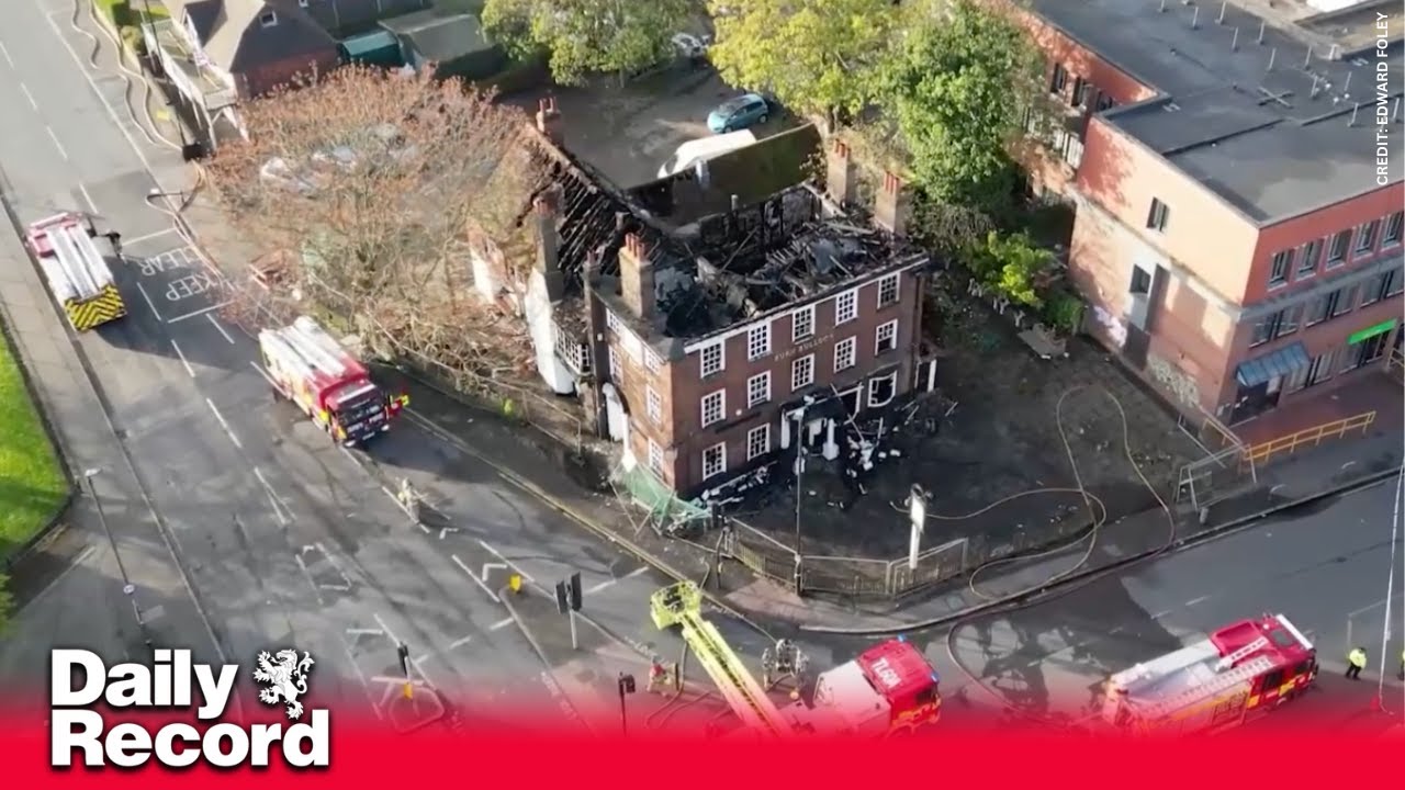 Historic London pub left gutted following massive blaze in Mitcham ...