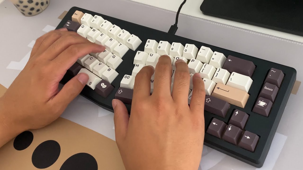 MAJA Keyboard with lubed Holy Pandas Typing Sounds ASMR - YouTube