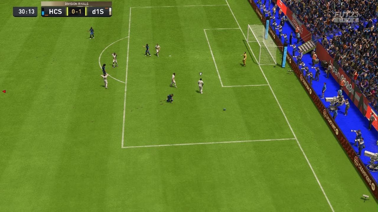 Mid Zizou with the trivela free kick - YouTube