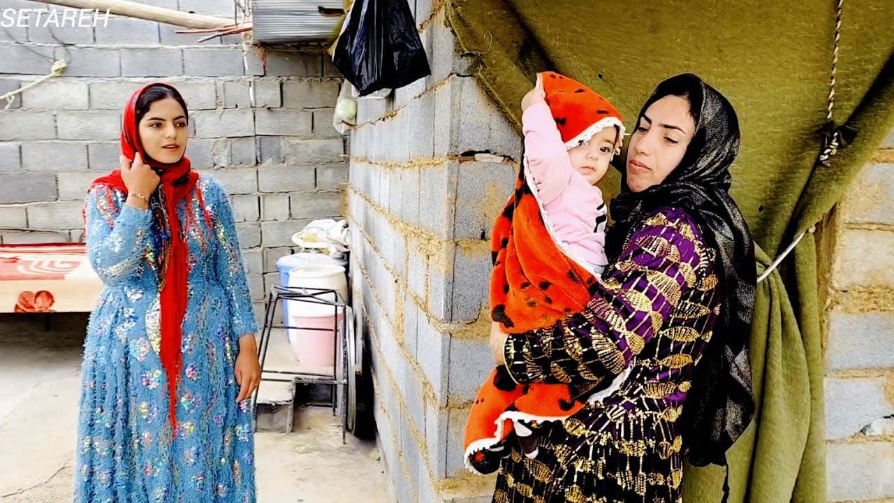 The star of the saving angel Maryam. Giving money to sue Abbas - YouTube