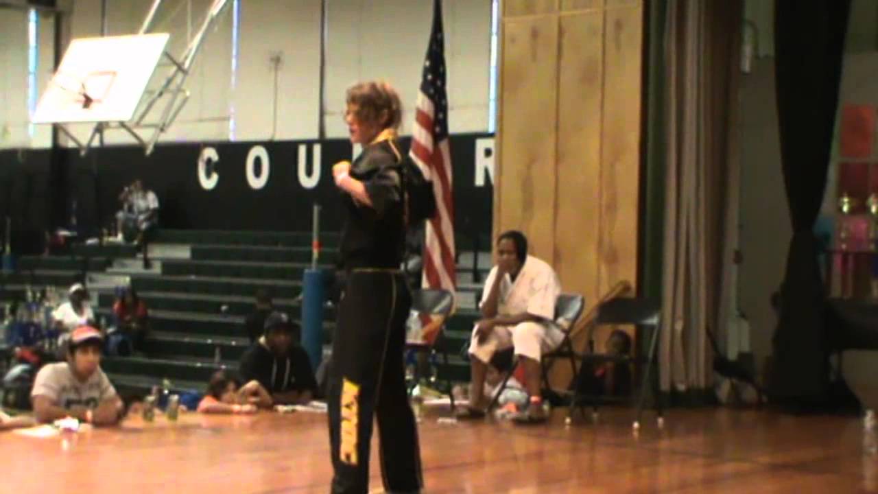 Chiara Dituri - GC Forms - KSK Martial Arts Championships 2013 - YouTube