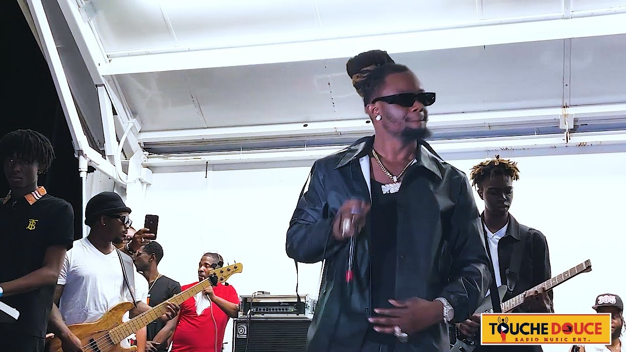 ZE FELE EKIP LIVE @FIU STADIUM MADAMM GOUGOUS HAITI CUP - YouTube