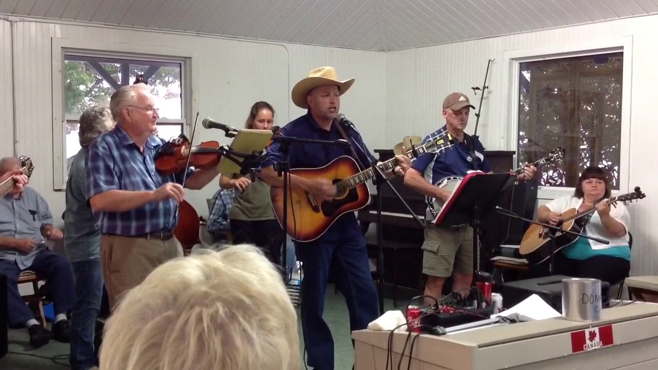 Calvin Brewer "Lips" - Wagon Wheel - YouTube