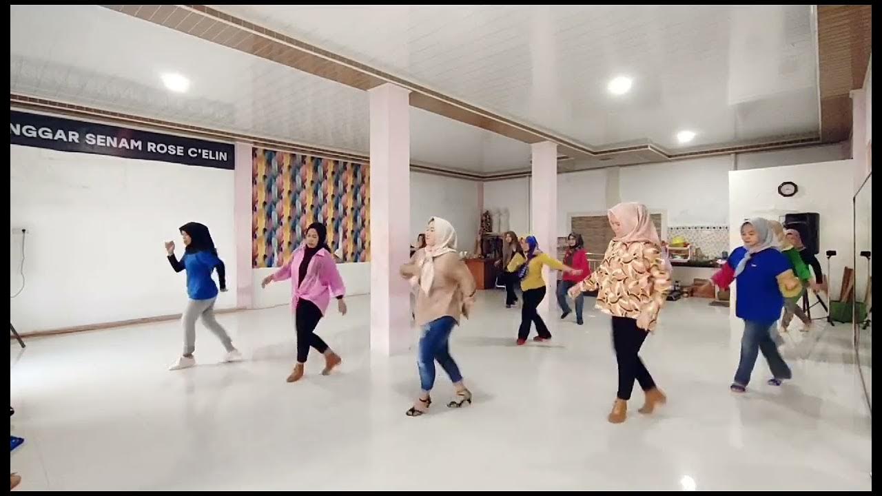 BOW CHIKA WOW IT LINE DANCE - YouTube