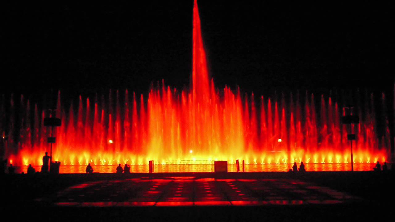 Wroclaw fountain light and sound show Magician's Aprentice - YouTube