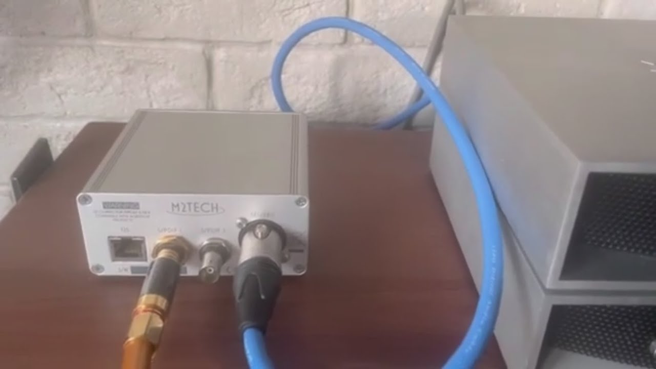 M2tech hiFace Evo , m2tech young - YouTube