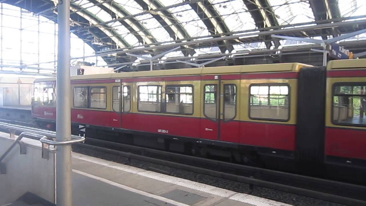 S-Bahn Berlin BR 481 in Berlin-Ostbahnhof - YouTube