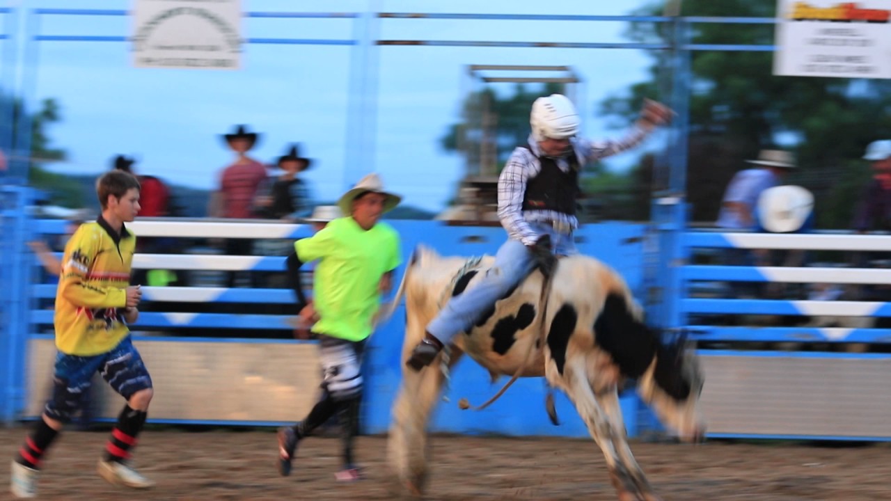 2Z0A3007 Inverell Show 2017 - YouTube
