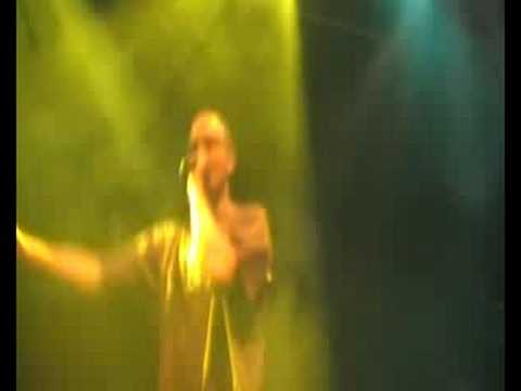 Marvel vs Waldo Liefdesfreestyle - YouTube