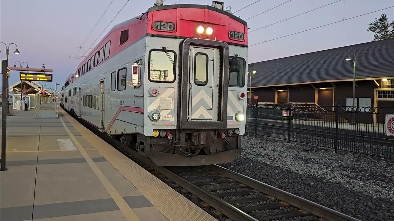 Caltrain JPBX 120 Cab Car leading Late Northbound 133 at Santa Clara Station - YouTube