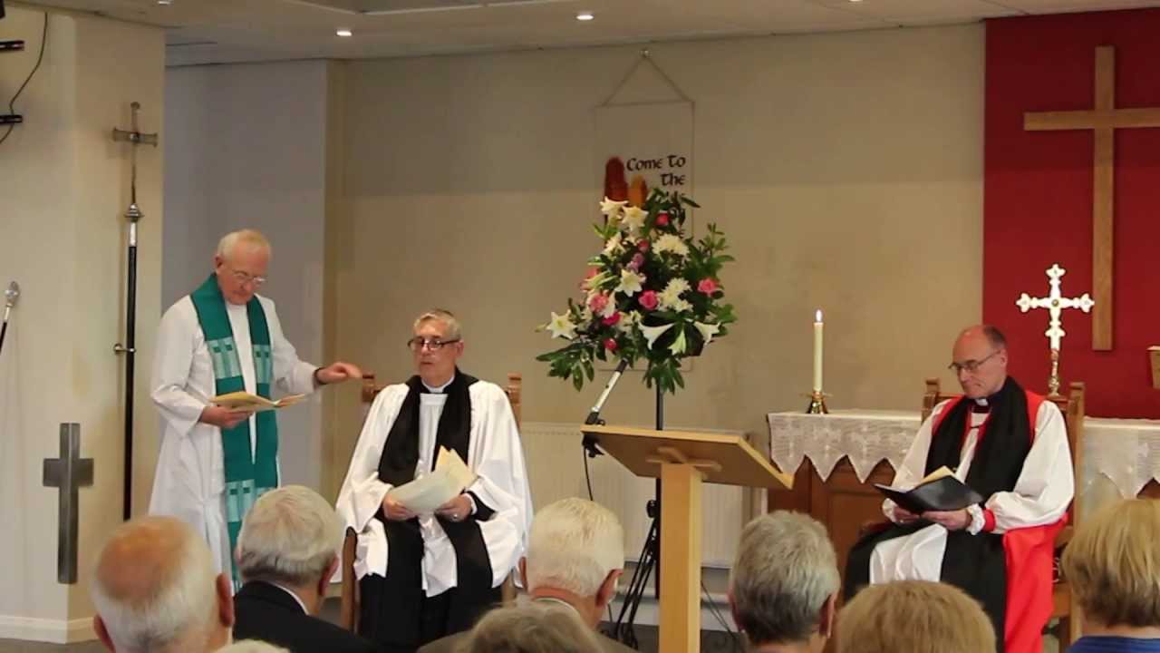 The licencing of Rev John Alessi at st Paul's - YouTube