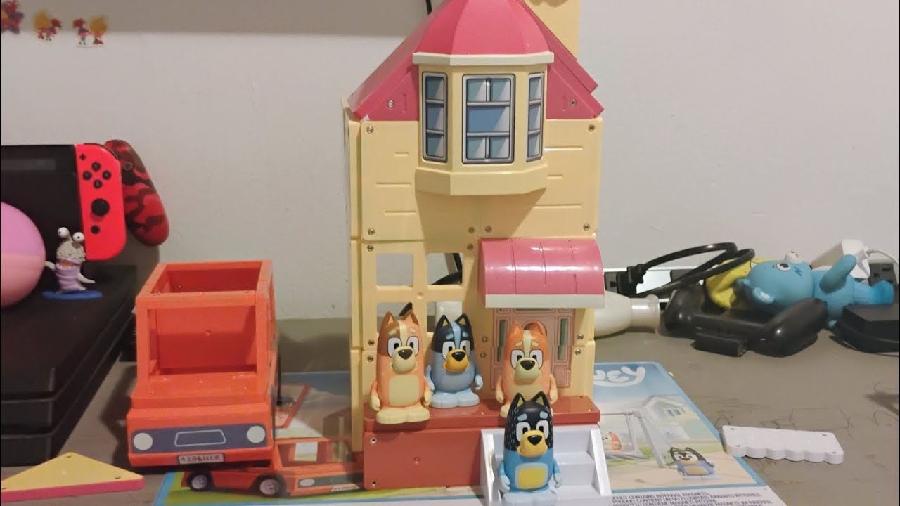 bluey tile town commercial Santa - YouTube