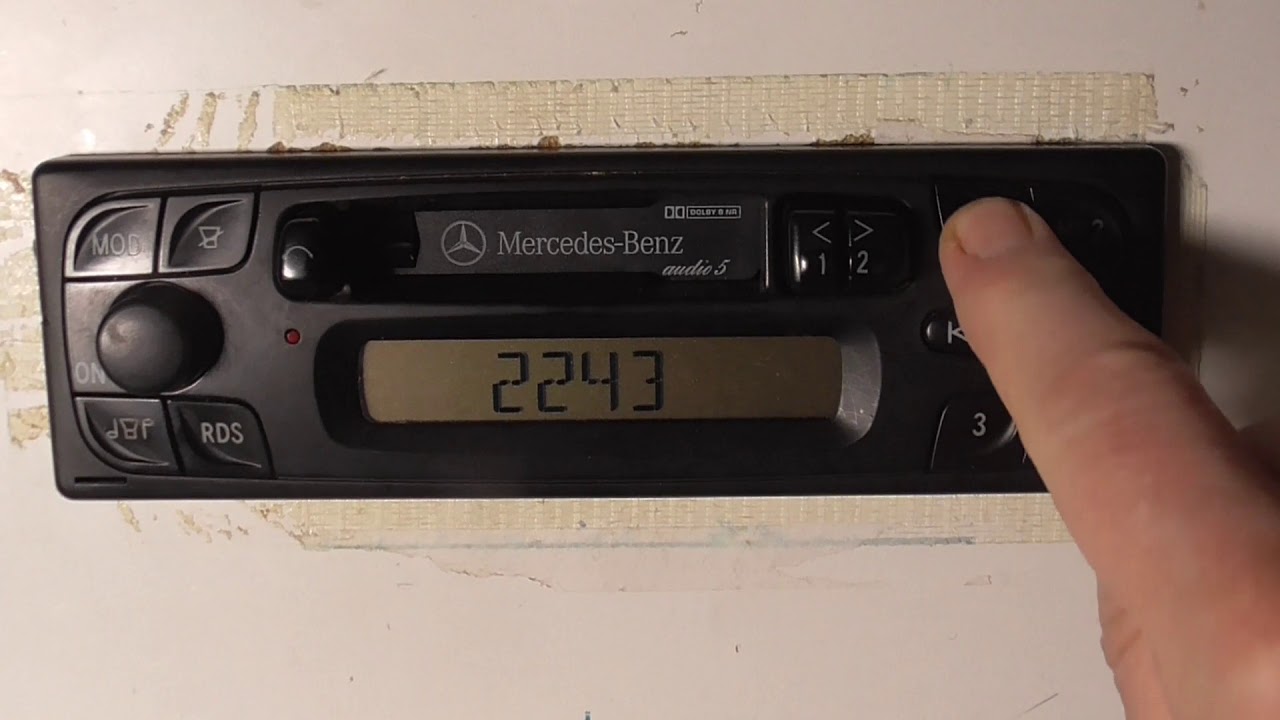Mercedes Benz Audio 5 Panasonic - YouTube