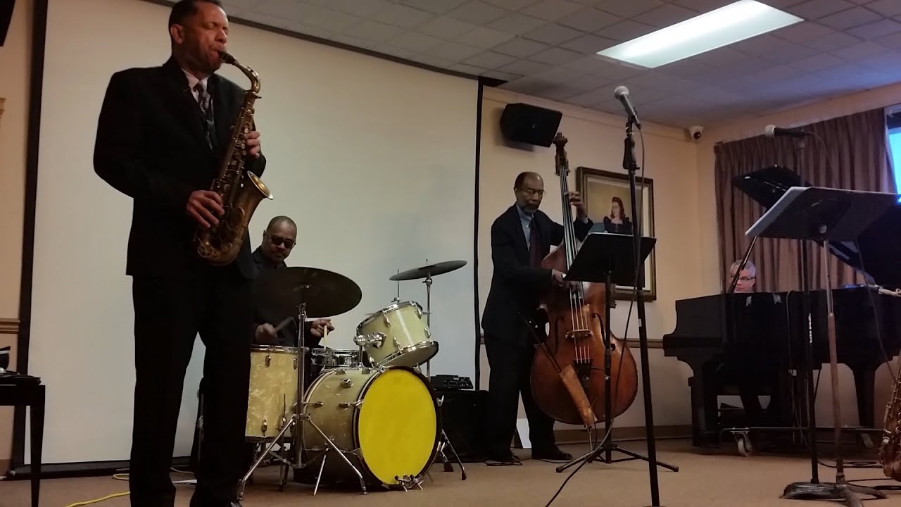 Don Hanson Quartet / The Night Has A Thousand Eyes - YouTube