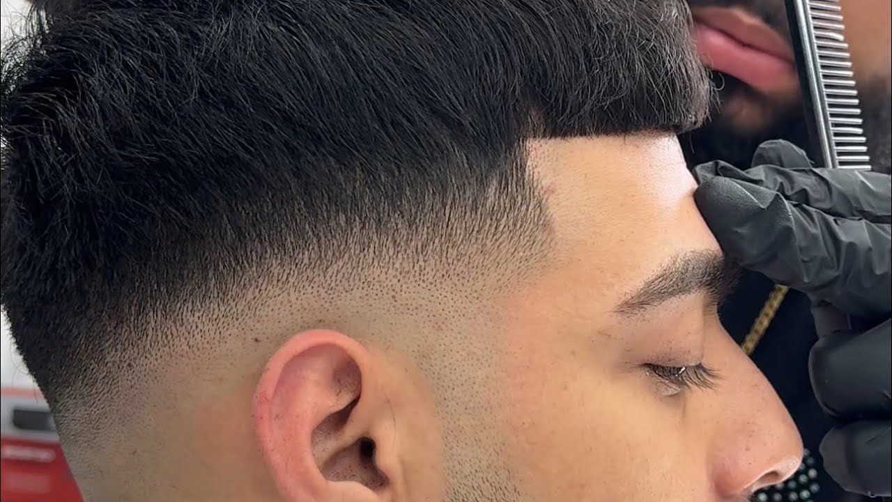 Tutorial teaching how to do a half fade #reels #barbershop # ...