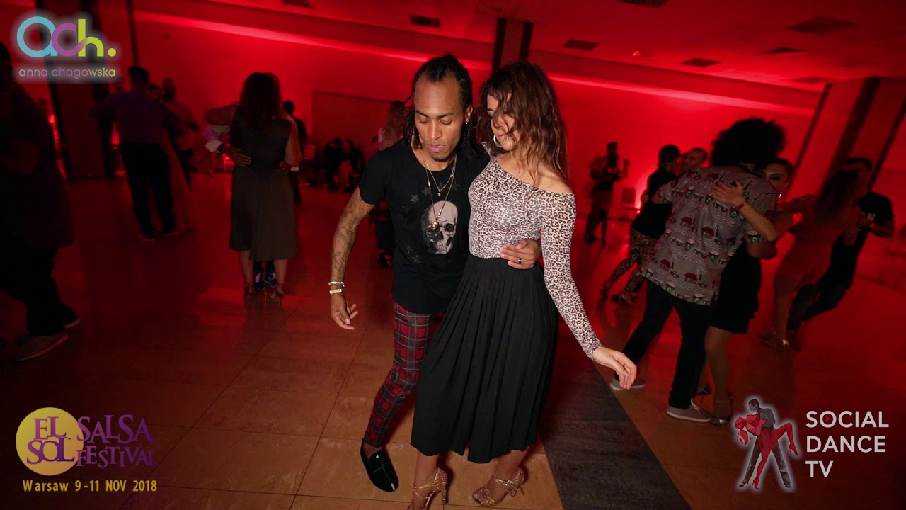 Morenasso & Carolin - Kizomba social dancing | El Sol Warsaw Salsa ...