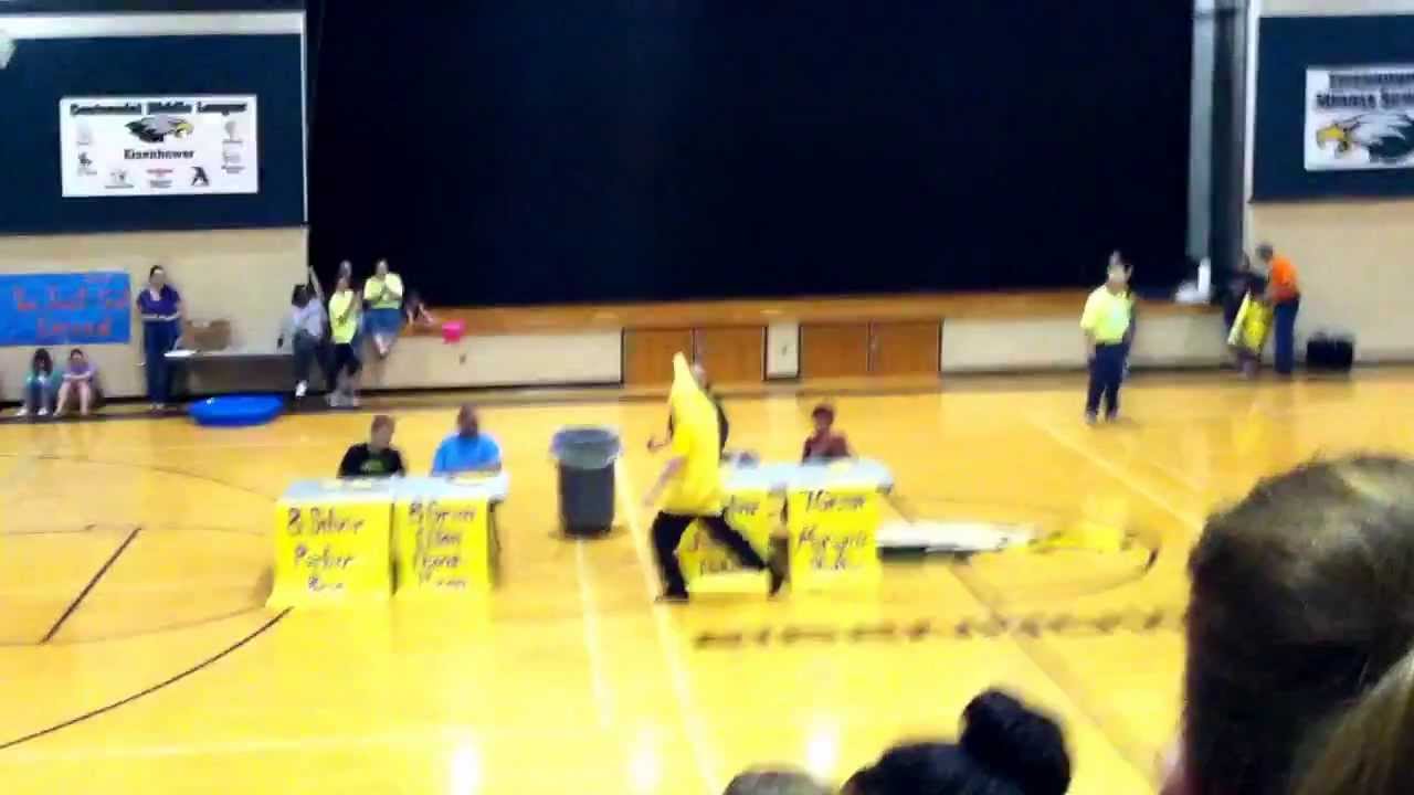 Banana eating contest ! - YouTube