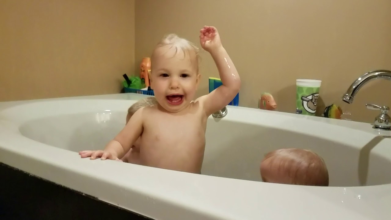Bathtime fun. - YouTube