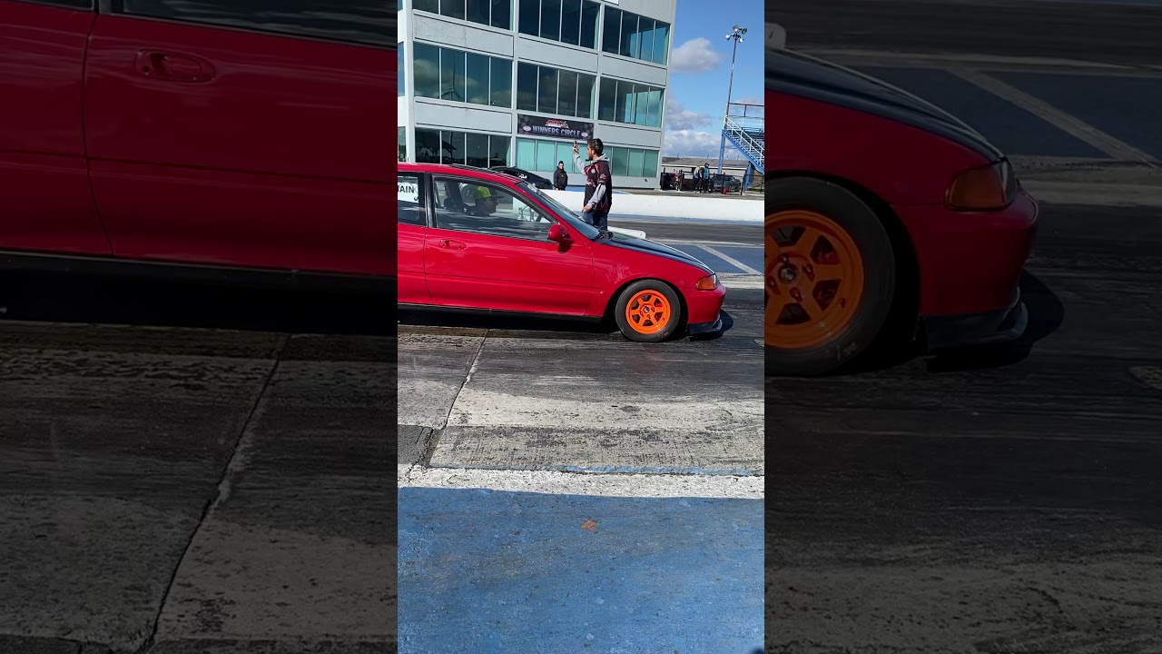 Civic eg B20 Vtec vs Subaru Sti awd - YouTube