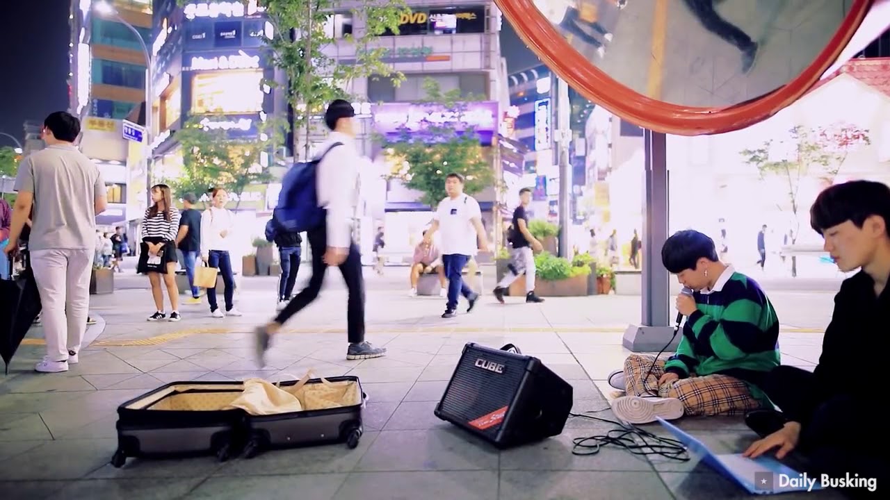 Crazy Voice! A Boy Hits Extremely High Pitch! Street Singer with ...