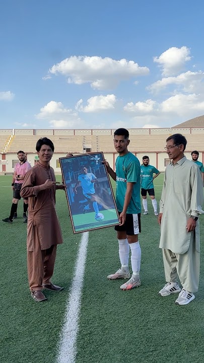 Jawad Anjum Gift to Ali Raza 🎁 - YouTube