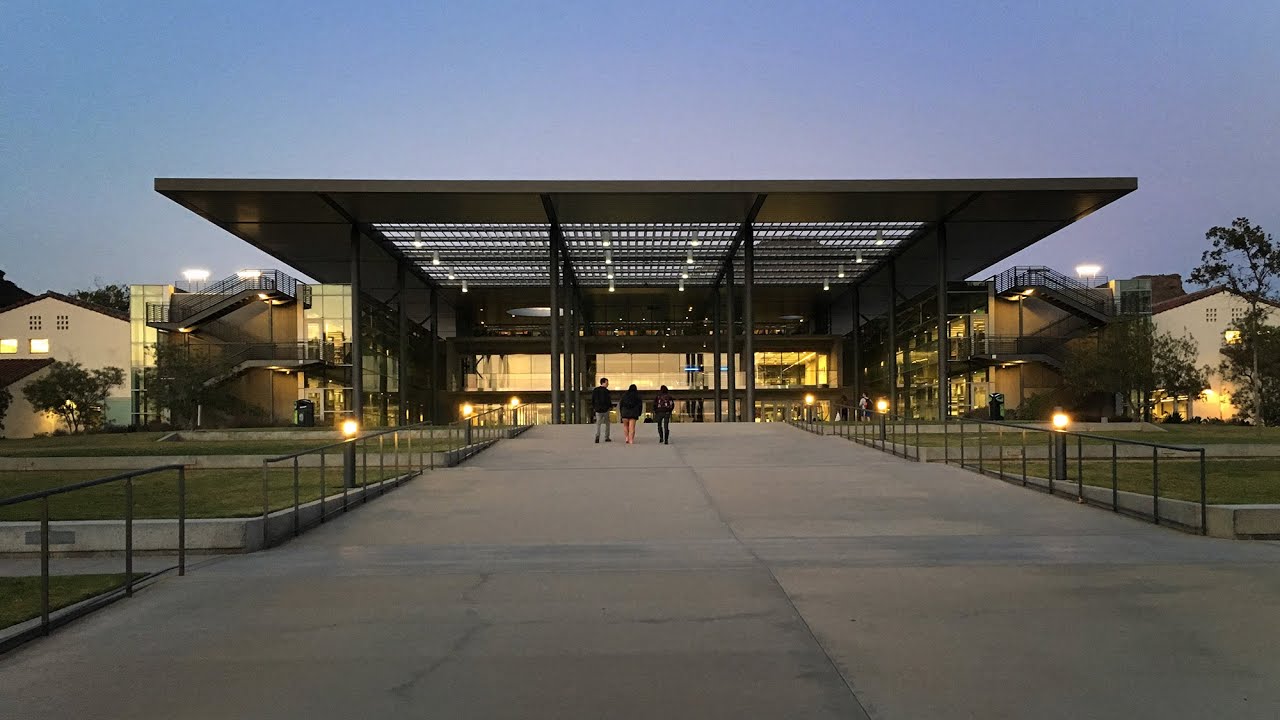 During university "dead week," library comes alive - YouTube