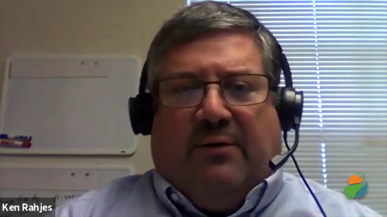 Ken Rahjes wraps with KFB President Rich Felts - YouTube