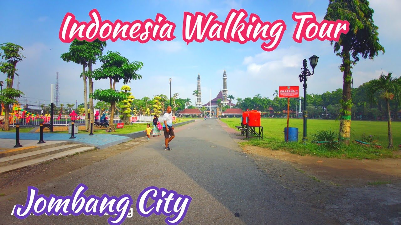 Walking in Jombang City Square, East Java | Indonesia - YouTube