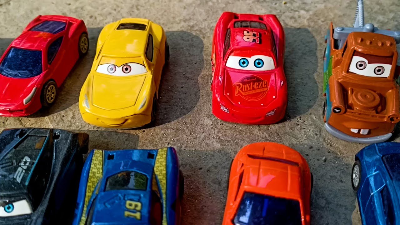 Digging Lightning Mcqueen cars and toys from sand - Appu toys - YouTube