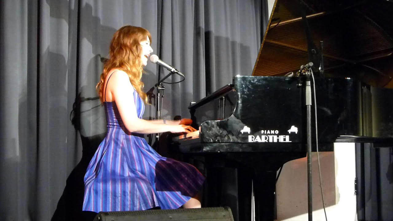 Caroline Keating - Billy Joel - live 2013-05-24 - YouTube
