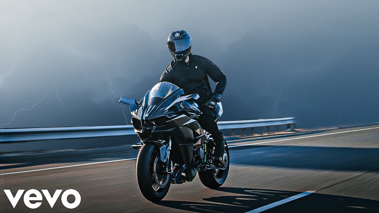 FIGHTER JET - Kawasaki H2R (feat. ImKay & Steve Stacey) - YouTube