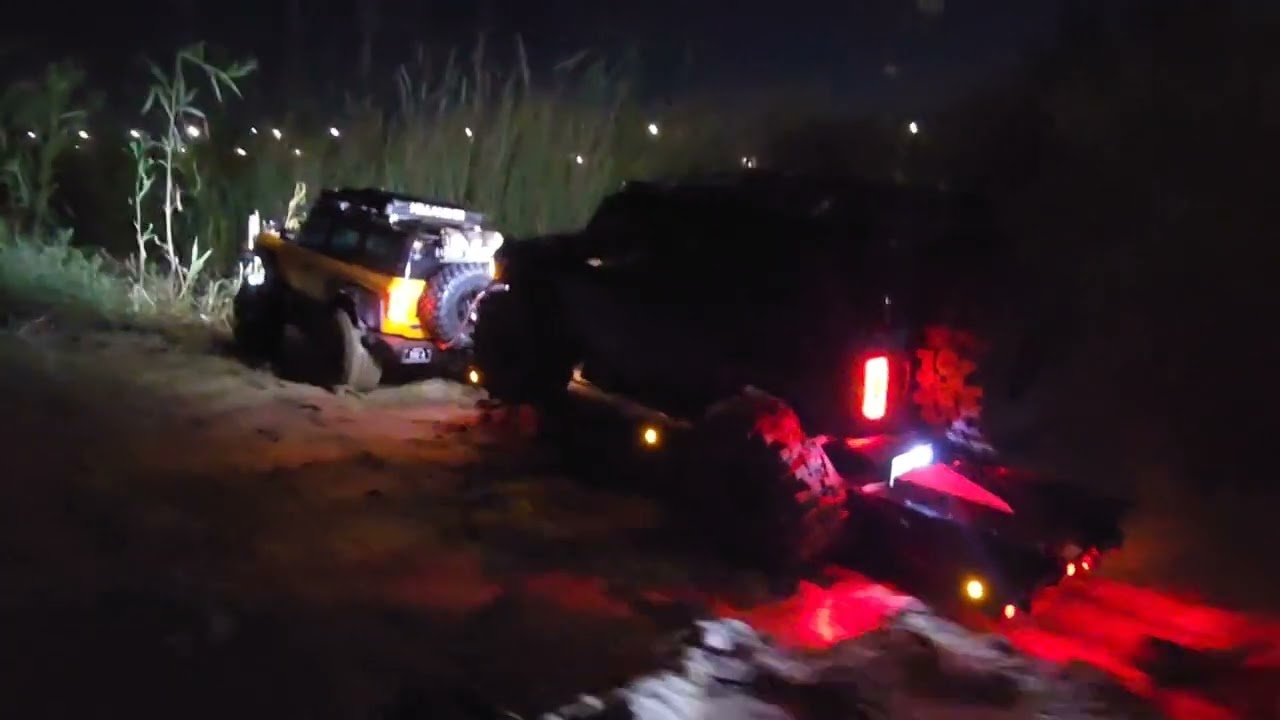 Trx4 2022 bronco raptor trailer driving - YouTube