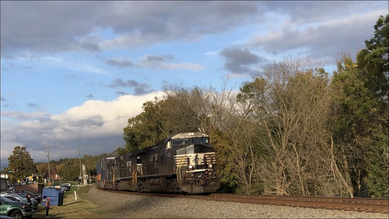 NS 4172 Leads NS 237 Thru Duluth, GA NS 8096 (During the Railfan Meetup ...