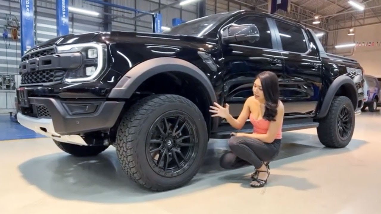 ณัชชาพาชม Wildtrak 4x4 สีดำ แปลงชุดแต่งเป็น Ford Raptorแท้ ทั้งคัน ...