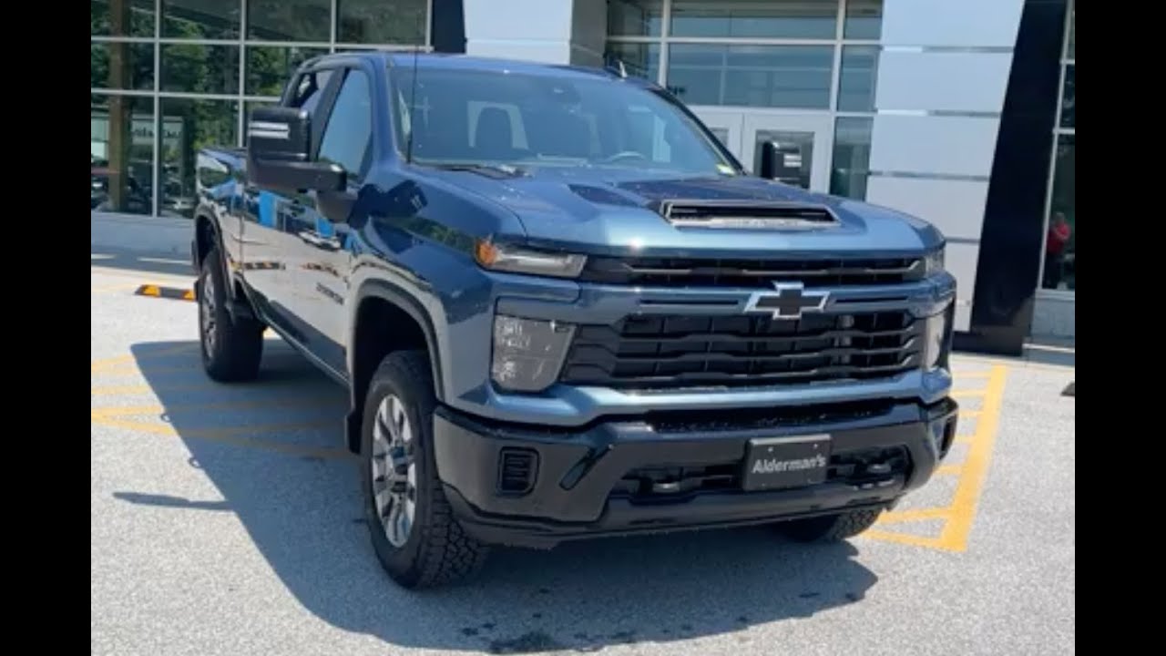 2024 Chevrolet Silverado 2500 Custom 6.6L Crew Cab - YouTube