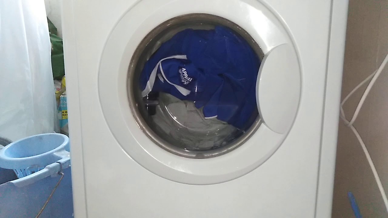 INDESIT win 101 cotton 40C start program 2 - YouTube