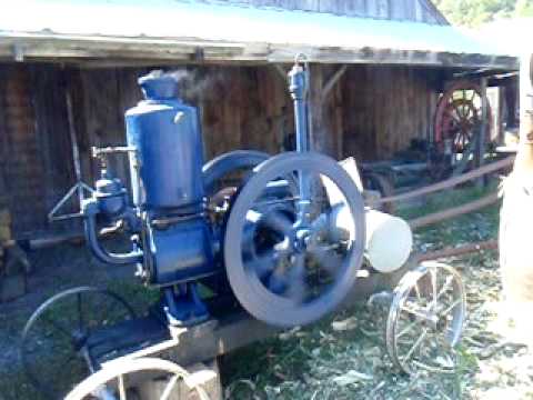 A one-lung engine at the Tunbridge World's Fair - YouTube