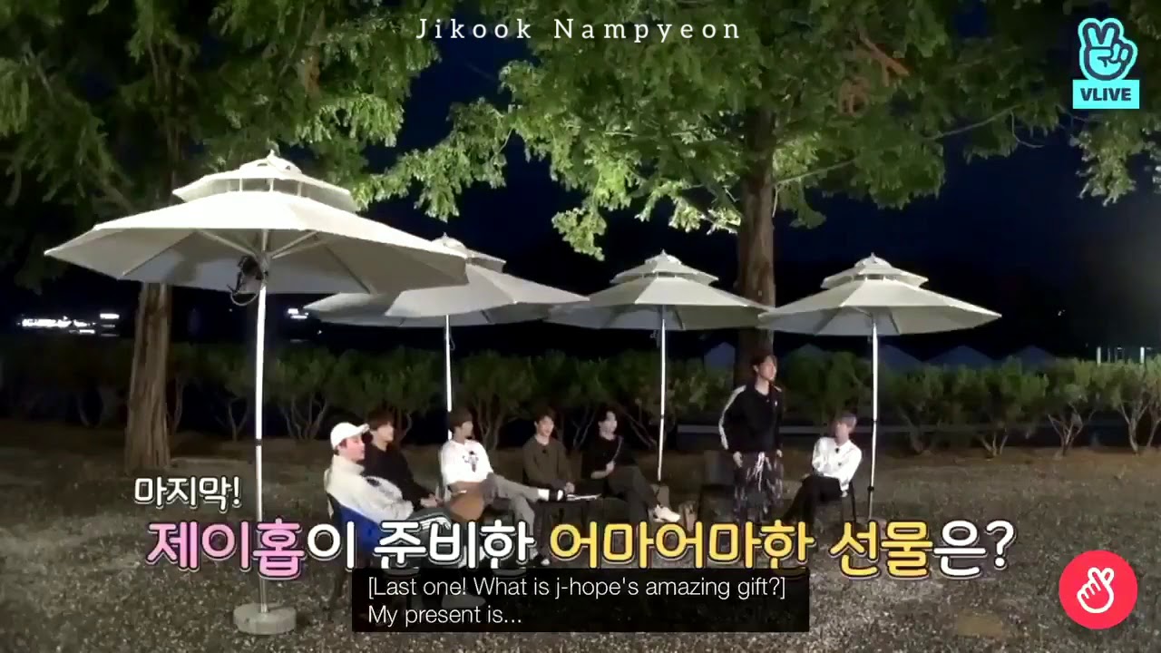 Jhope give Jimin a unforgetable gift (The only CD of Jimin's "Promise ...