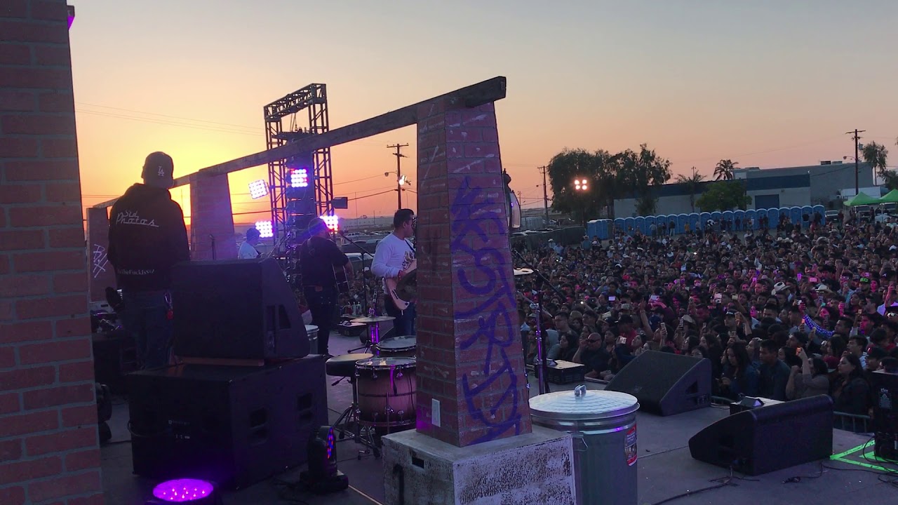 El Monstro 7 - El De La Guitarra | SMO Tour 2019 | Toro Wapo - YouTube