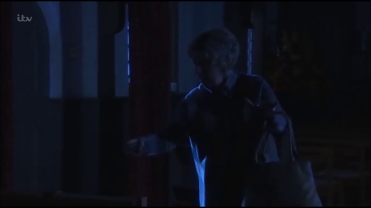 Emmerdale - Diane Sugden Finds Finn Barton (2017) - YouTube