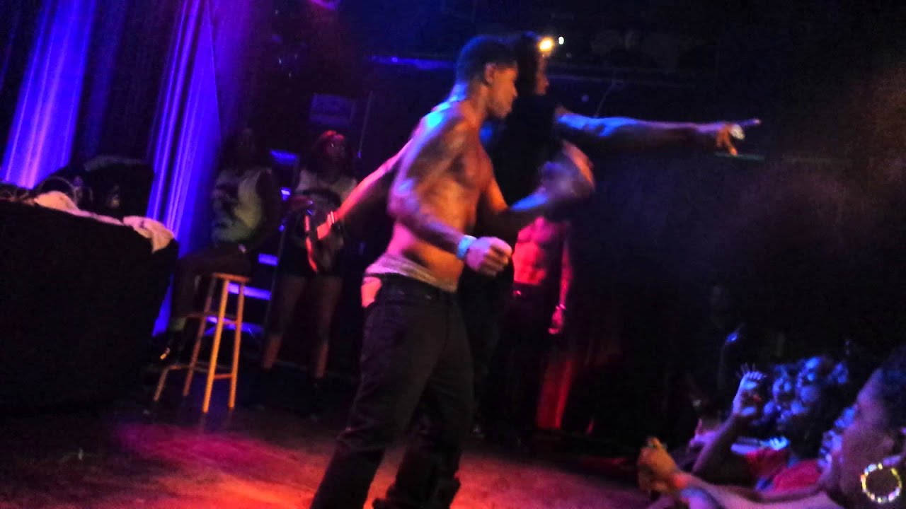 Big Freedia Live In Seattle Part III - YouTube