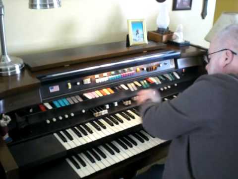 Mike Reed plays "It's Impossible" on the Hammond Organ - YouTube